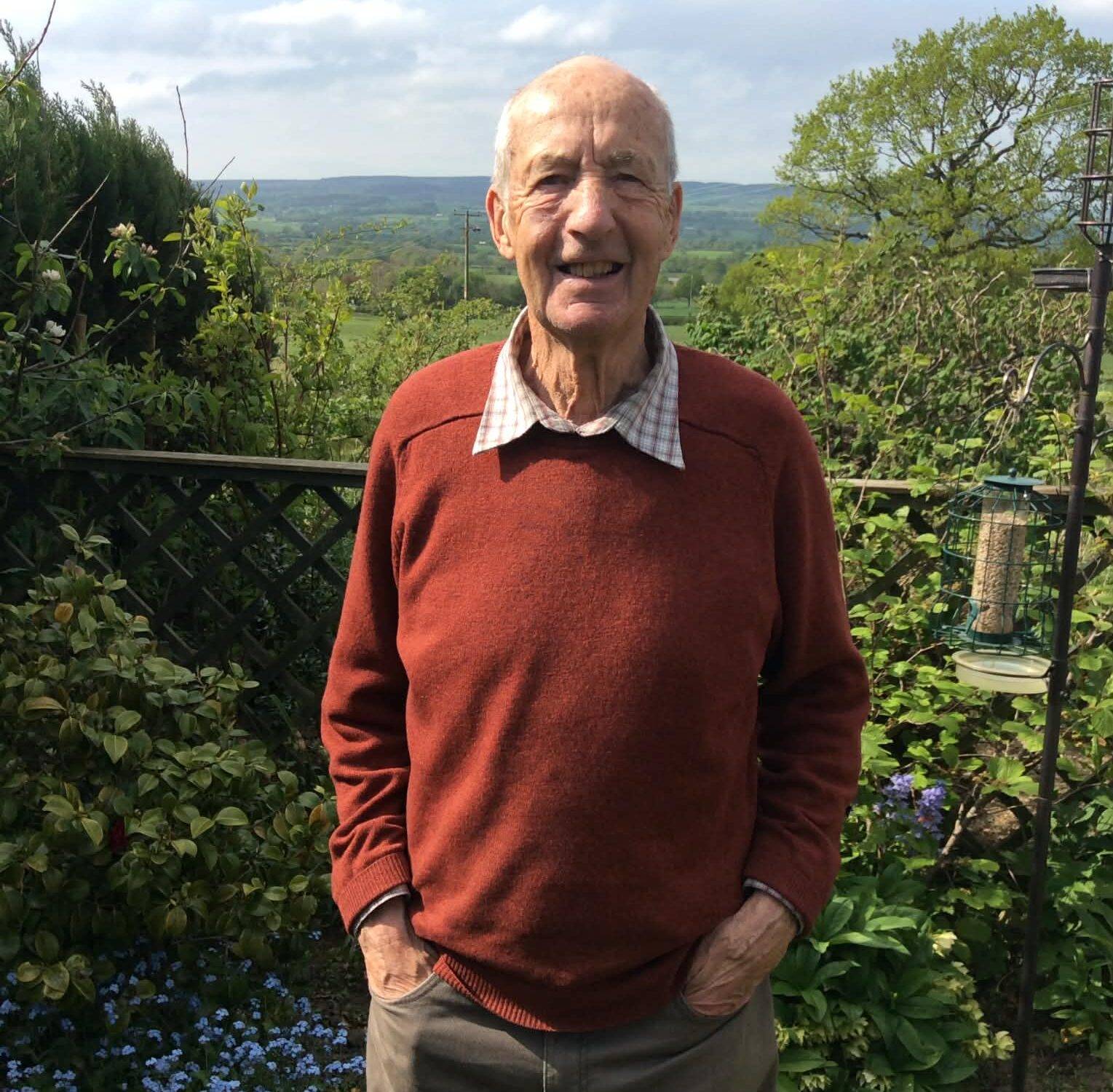 Remembering Blackburn Harriers Peter Dawson | Blackburn Harriers & AC